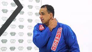 Romulo Barral - Cross Collar Sleeve Guard - Supporting Your Learning ...